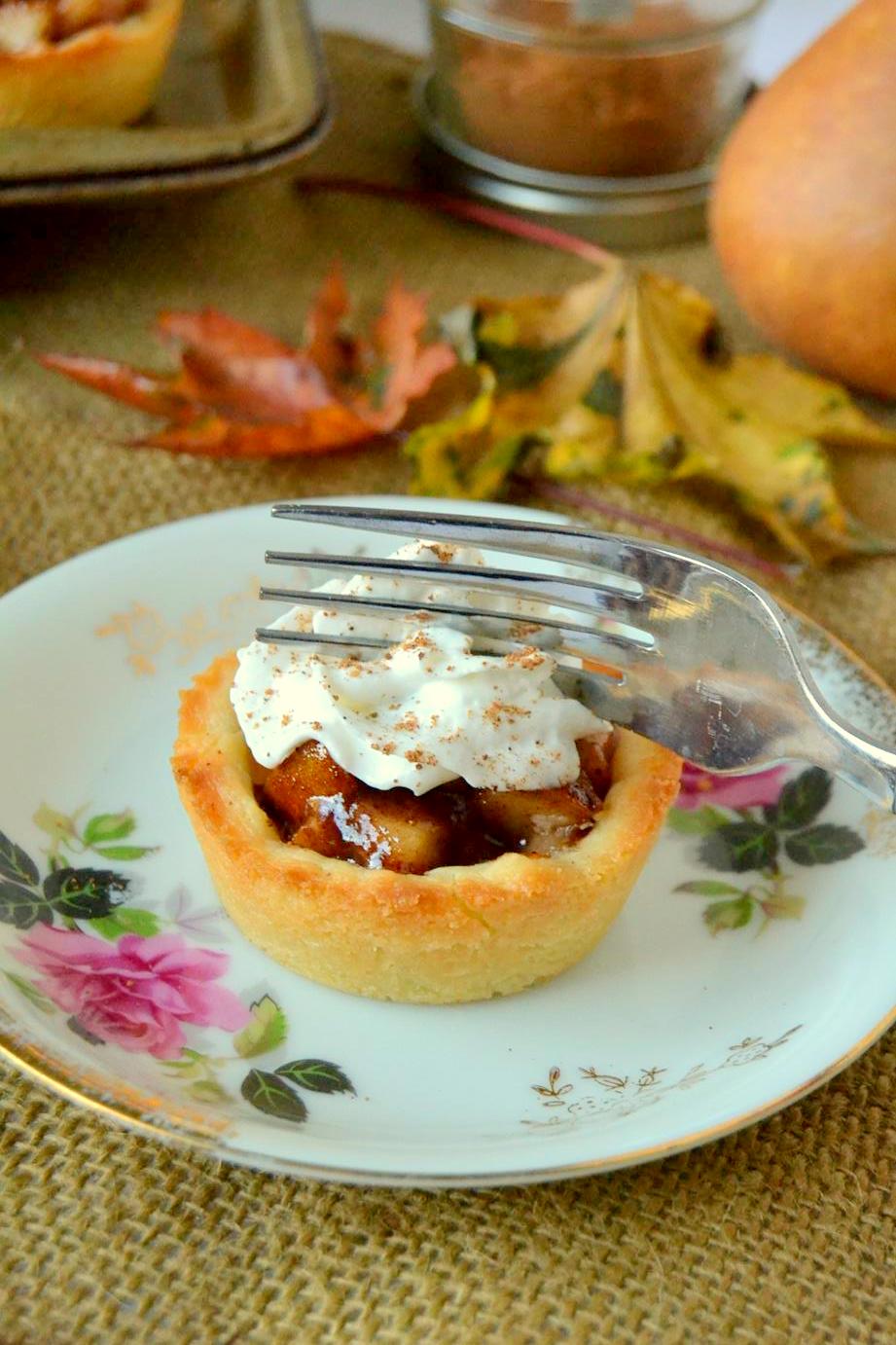 Mini Pear Tarts - Fair Robin Revival