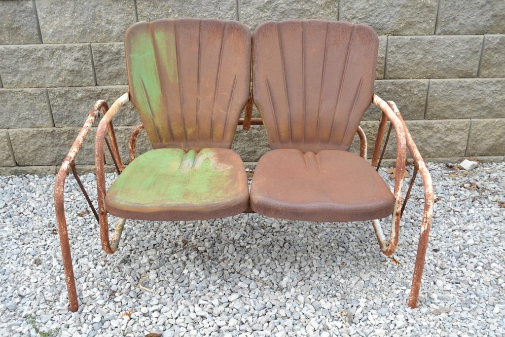 Rusty Vintage Glider Bench Makeover - Fair Robin Revival