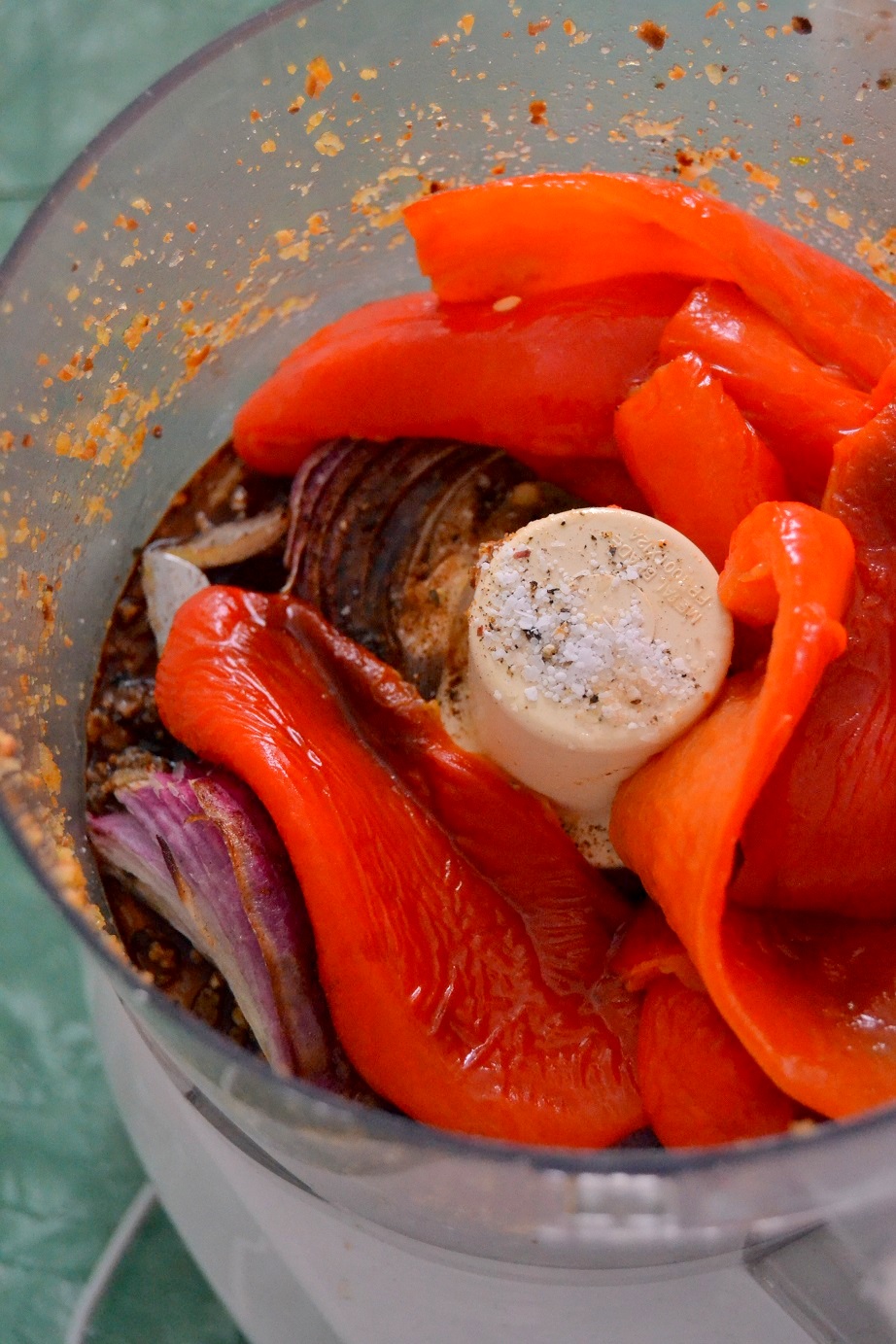 Roasted Red Pepper Chipotle Sauce - Fair Robin Revival